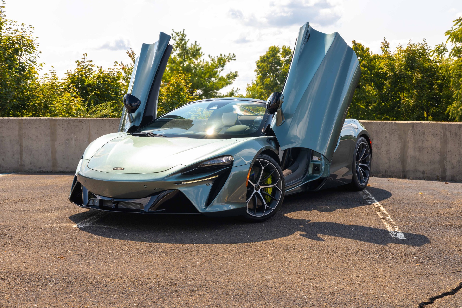 Inquire about New McLaren Models Available in New Jersey